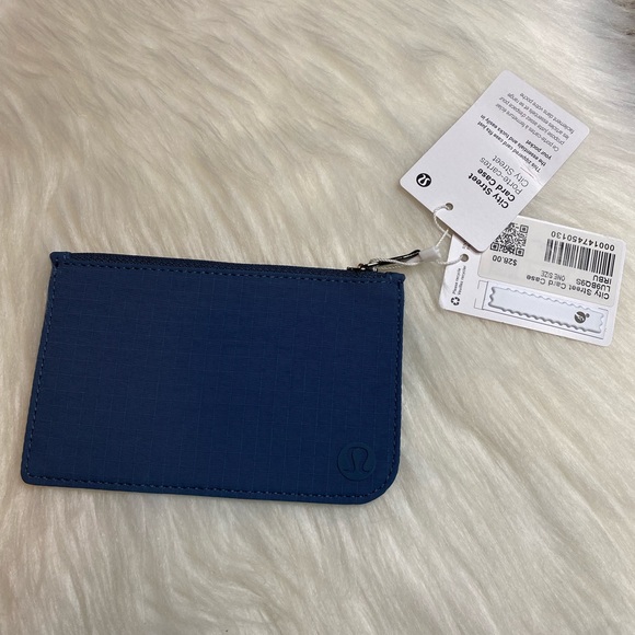 lululemon athletica | Accessories | Lululemon City Street Card Case ...